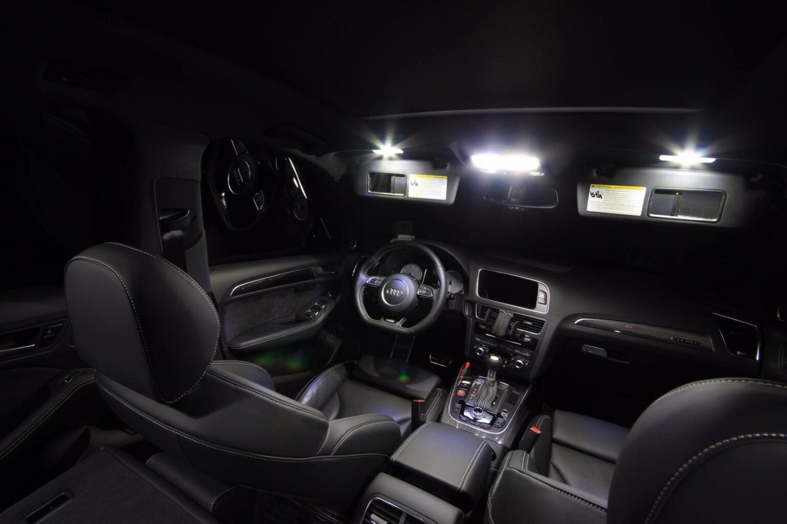 How to Turn off Jeep Interior Lights: Mastering the Switch